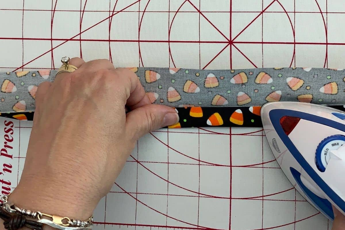 How to Make a Lanyard - The Ruffled Purse®