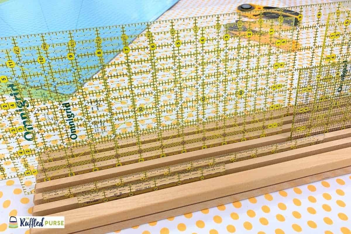 How to Use a Rotary Cutter - The Ruffled Purse®